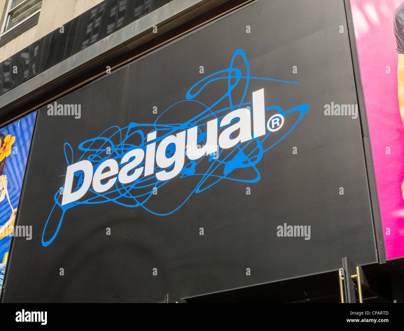 Desigual logo hi-res stock photography and images - Alamy