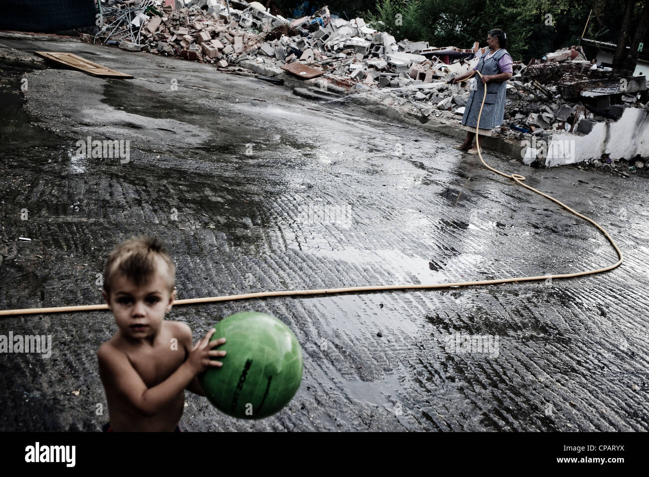 Gypsy shanty town of puerta de hierro hi-res stock photography and ...