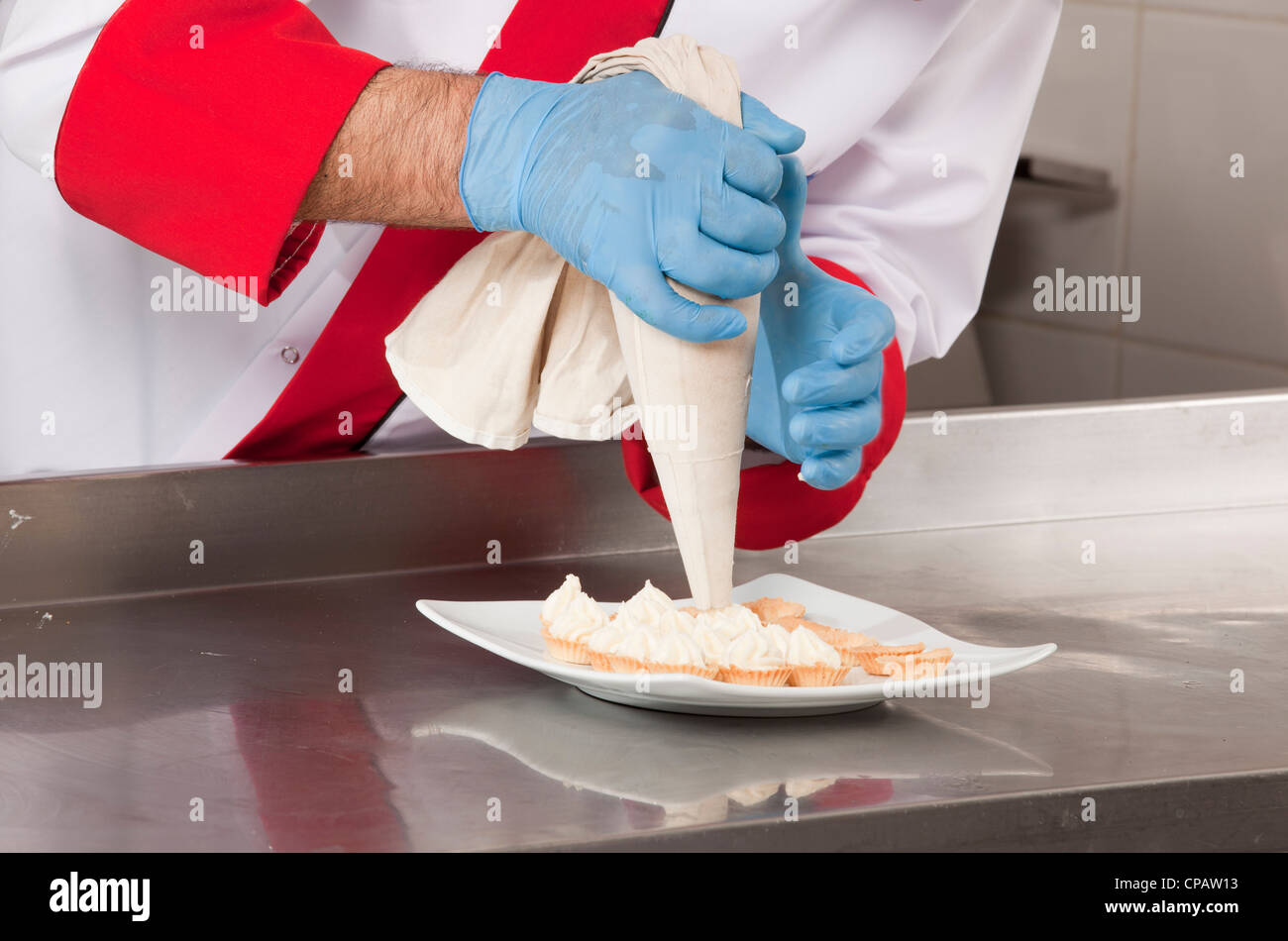 Restaurant chef preparing canapes hi-res stock photography and images ...