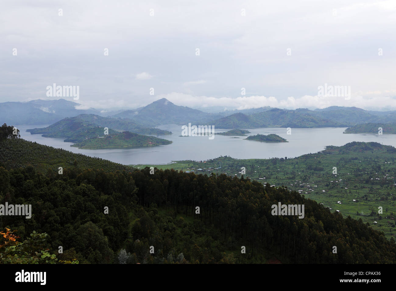 Virunga mountain range landscape hi-res stock photography and images ...