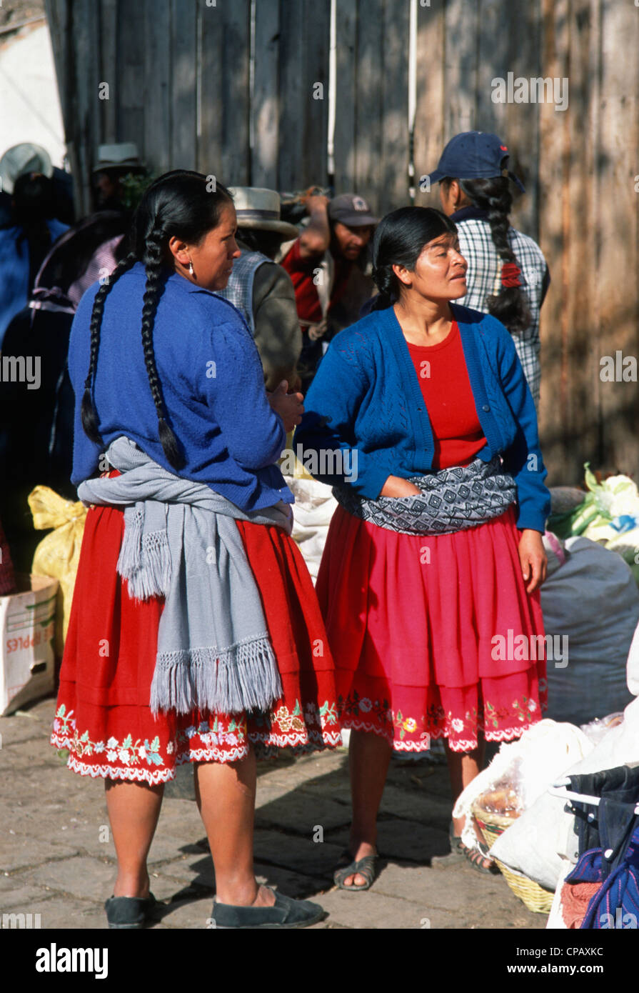 Ecuador, Cuenca, market, Indian women Stock Photo - Alamy
