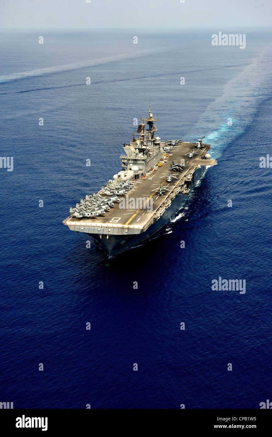 The amphibious assault ship USS Makin Island (LHD 8) conducts flight ...