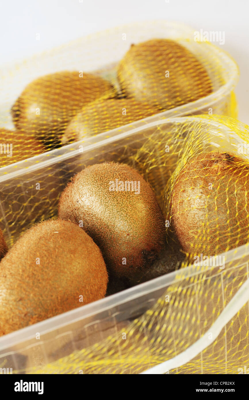 close up of a kiwi fruits in plastic container Stock Photo - Alamy
