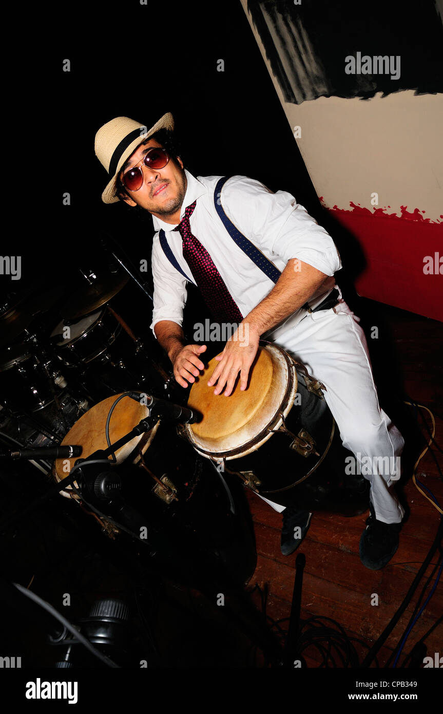 Bongo drums black hands hi-res stock photography and images - Alamy
