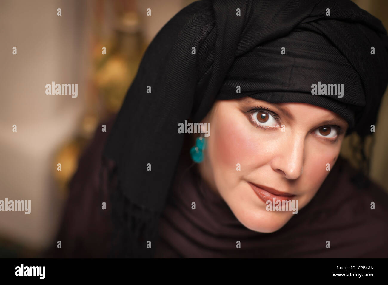 Islamic muslim woman wearing burqa hi-res stock photography and images ...