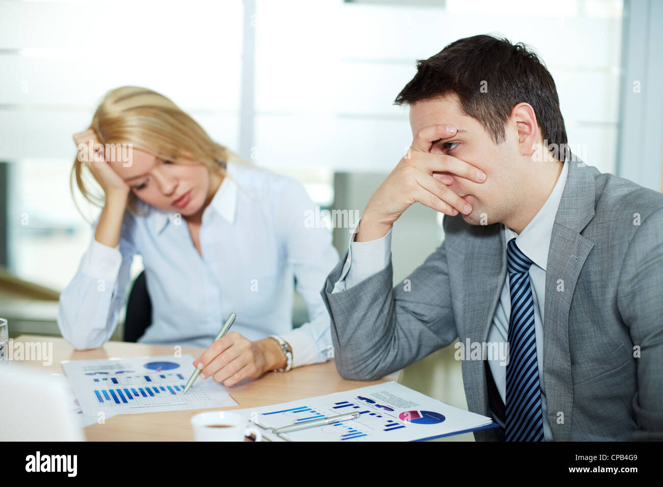 Office Workers Confused Man Stock Photos & Office Workers Confused Man ...