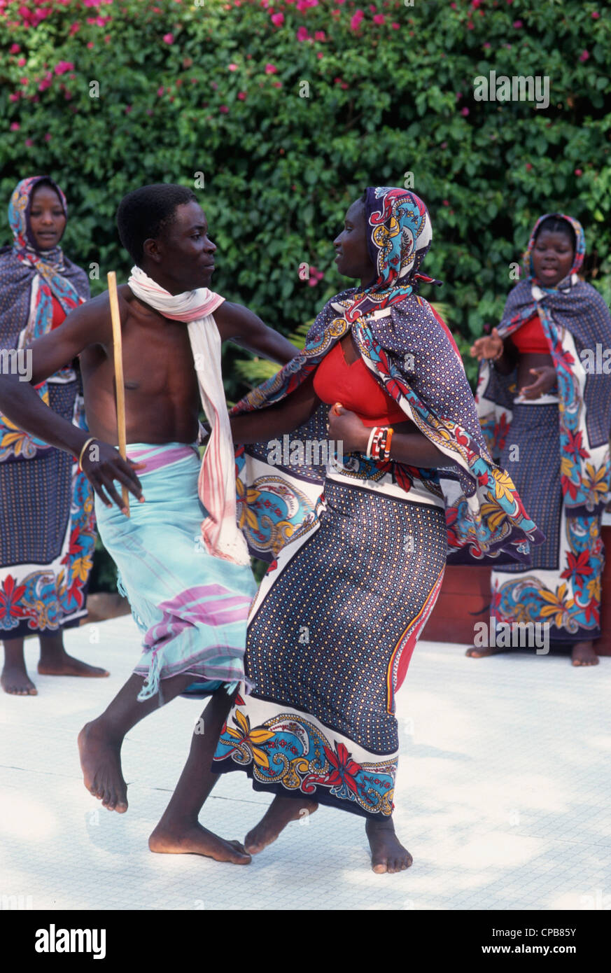 Kenya, Nairobi, folk dancers Stock Photo - Alamy