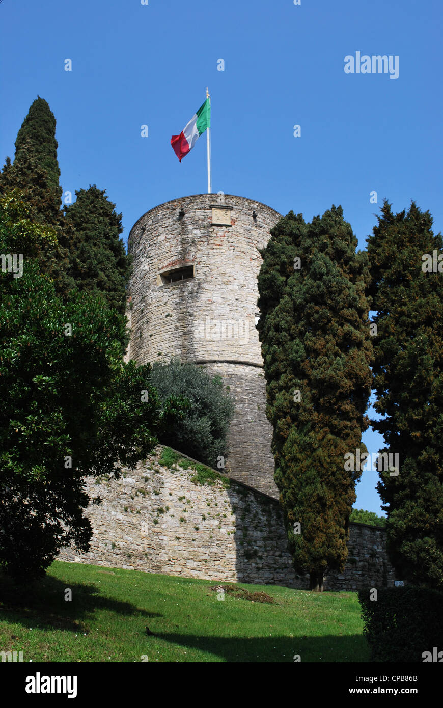 Medieval defence tower hi-res stock photography and images - Alamy