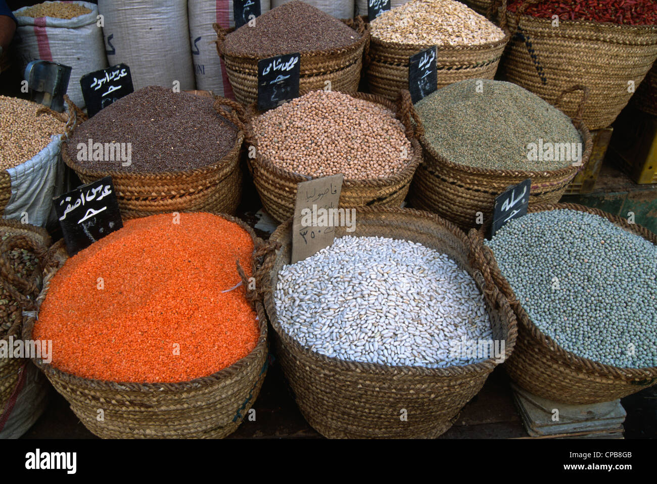 Egypt luxor bazar hi-res stock photography and images - Alamy
