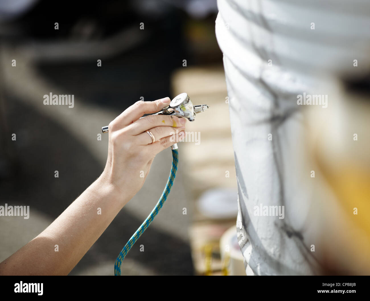 Modern spray paint hi-res stock photography and images - Alamy