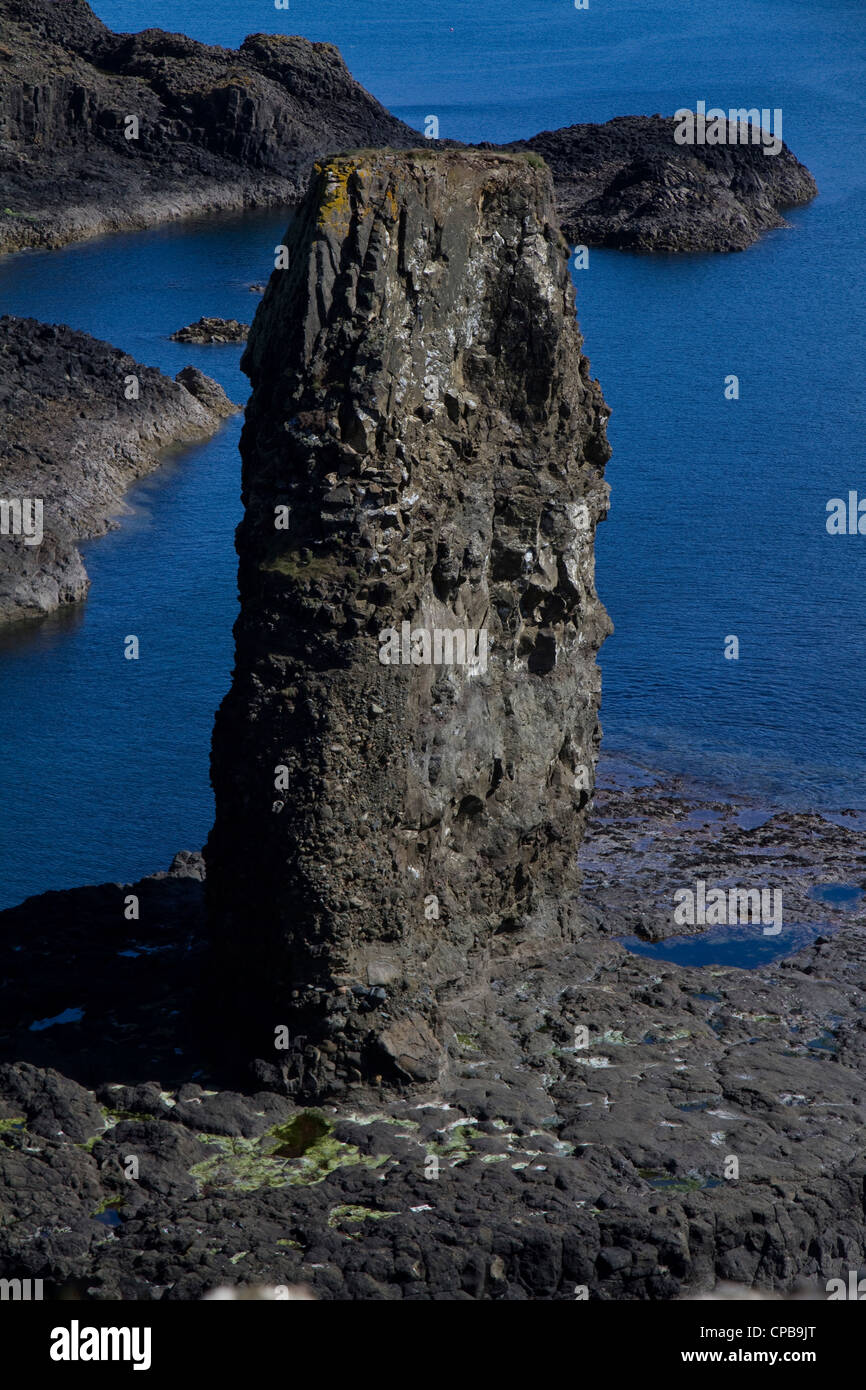 A rock stack at Dun Mor, on Sanday, Isle of Canna Stock Photo - Alamy