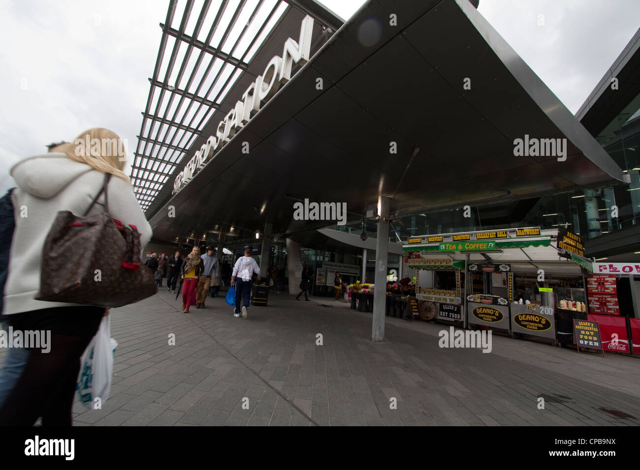 Stratford Station London High Resolution Stock Photography and Images ...