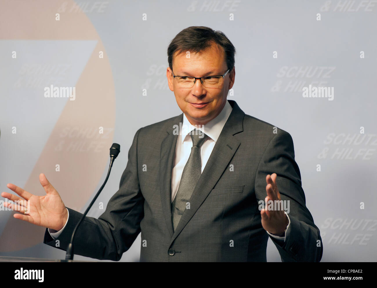 Austrian Defence Minister Norbert Darabos speaks in a press conference ...