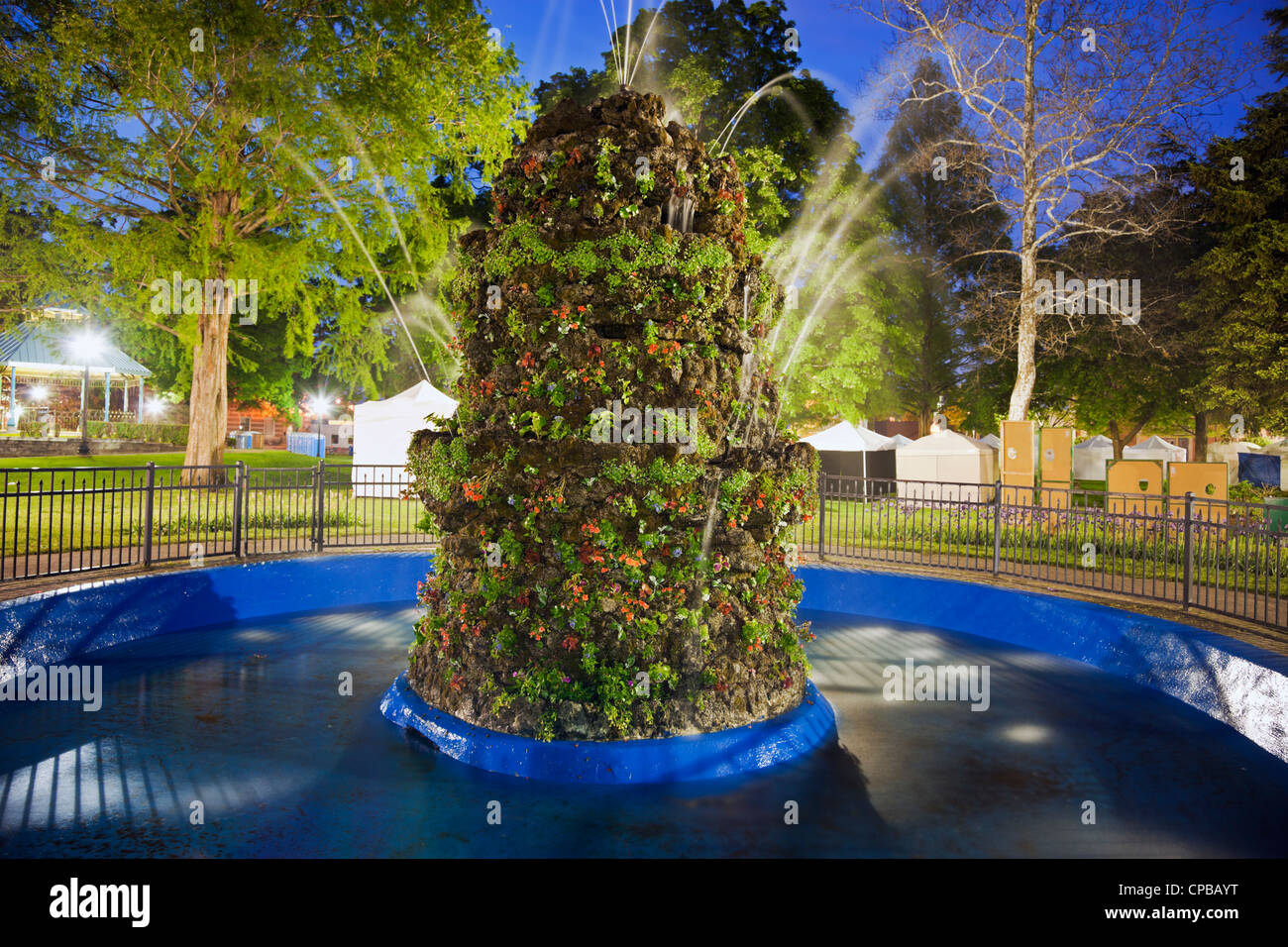 Fountain in the park Stock Photo - Alamy