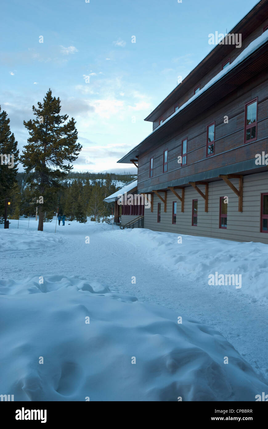 Yellowstone national park lodging hi-res stock photography and images ...