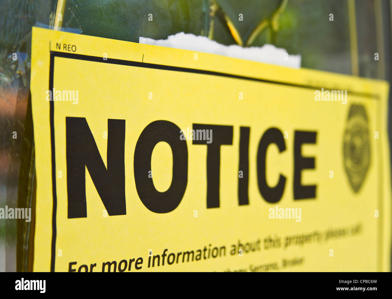 Notice of removal hi-res stock photography and images - Alamy
