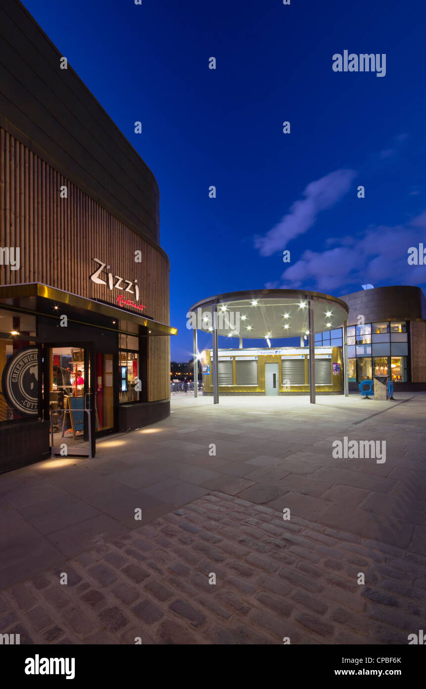 Zizzi hi-res stock photography and images - Alamy