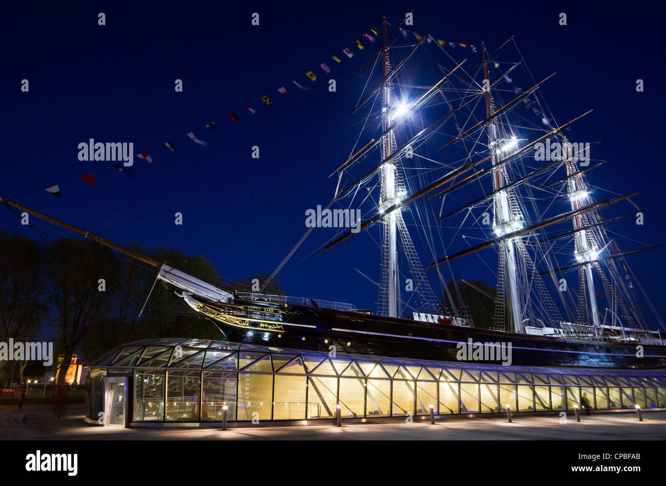 Cutty sark night greenwich london hi-res stock photography and images ...