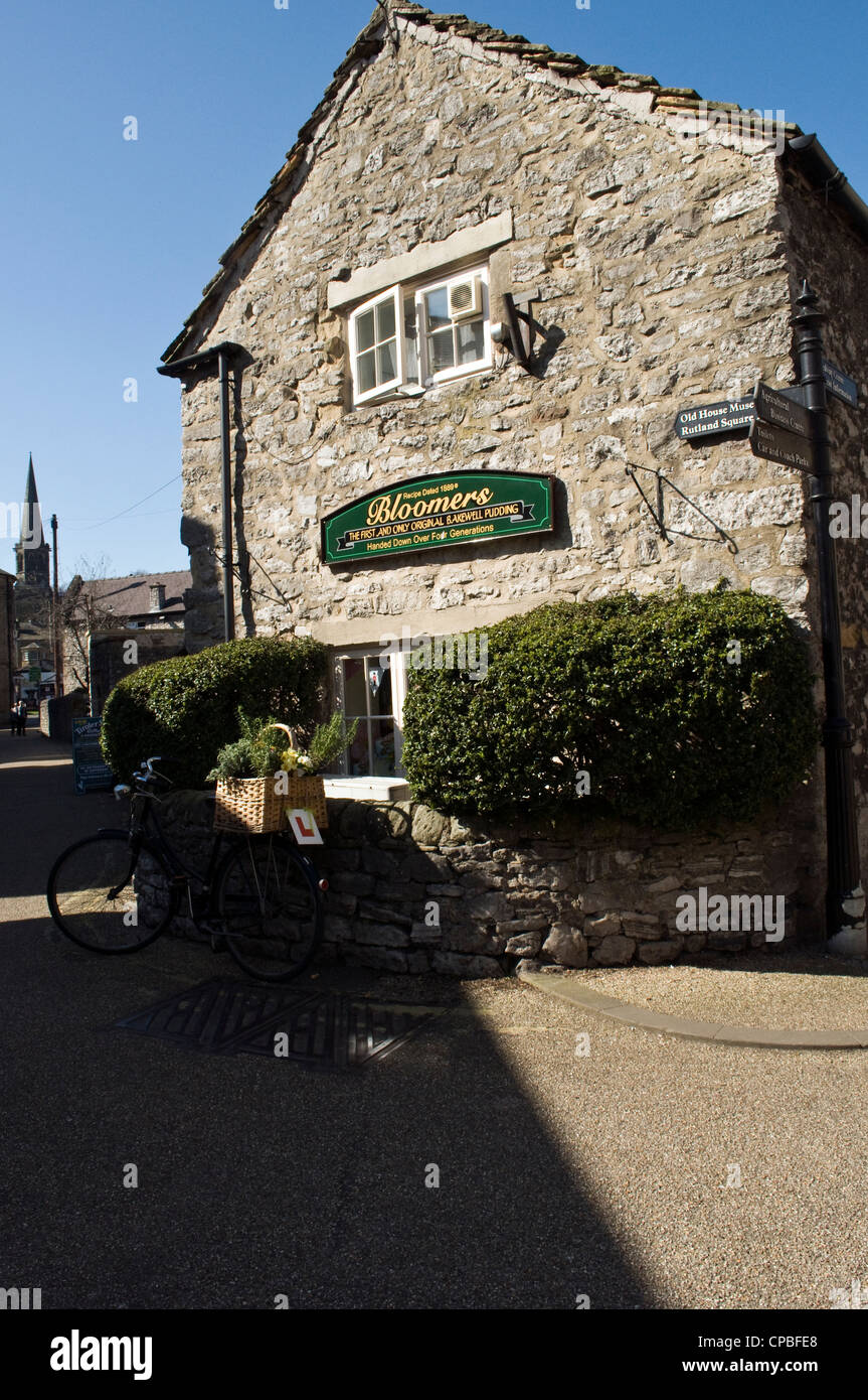 Bakewell tarts hi-res stock photography and images - Alamy