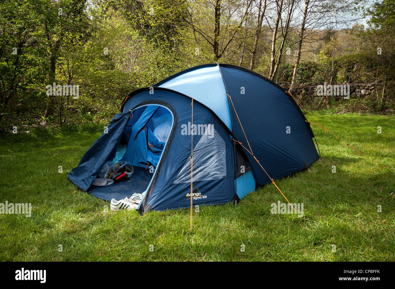 Three tent hi-res stock photography and images - Alamy