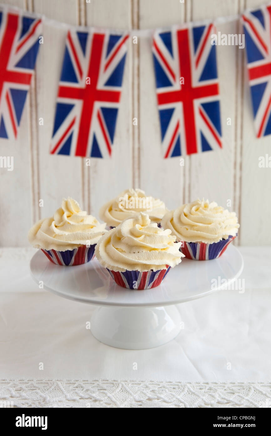 Union Jack cupcakes to celebrate the Diamond Jubilee Stock Photo - Alamy