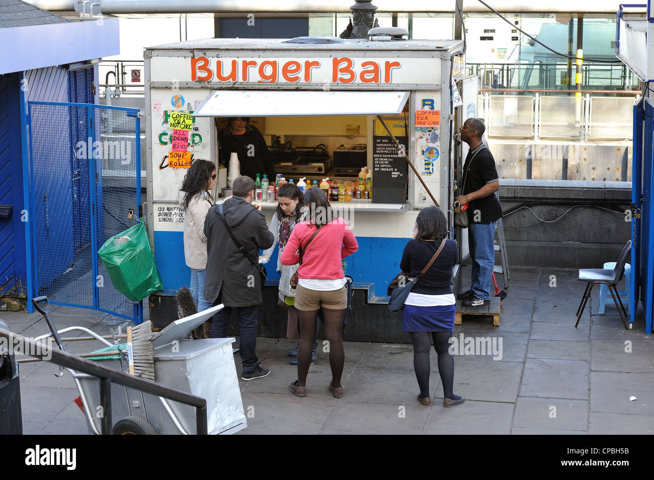 Embankment Bar High Resolution Stock Photography and Images - Alamy