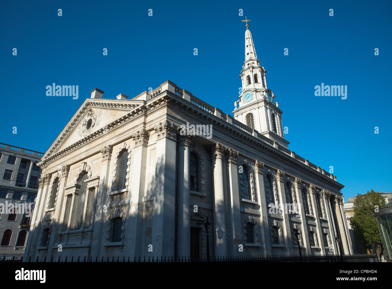 Exterior saint martin in the fields church hi-res stock photography and ...