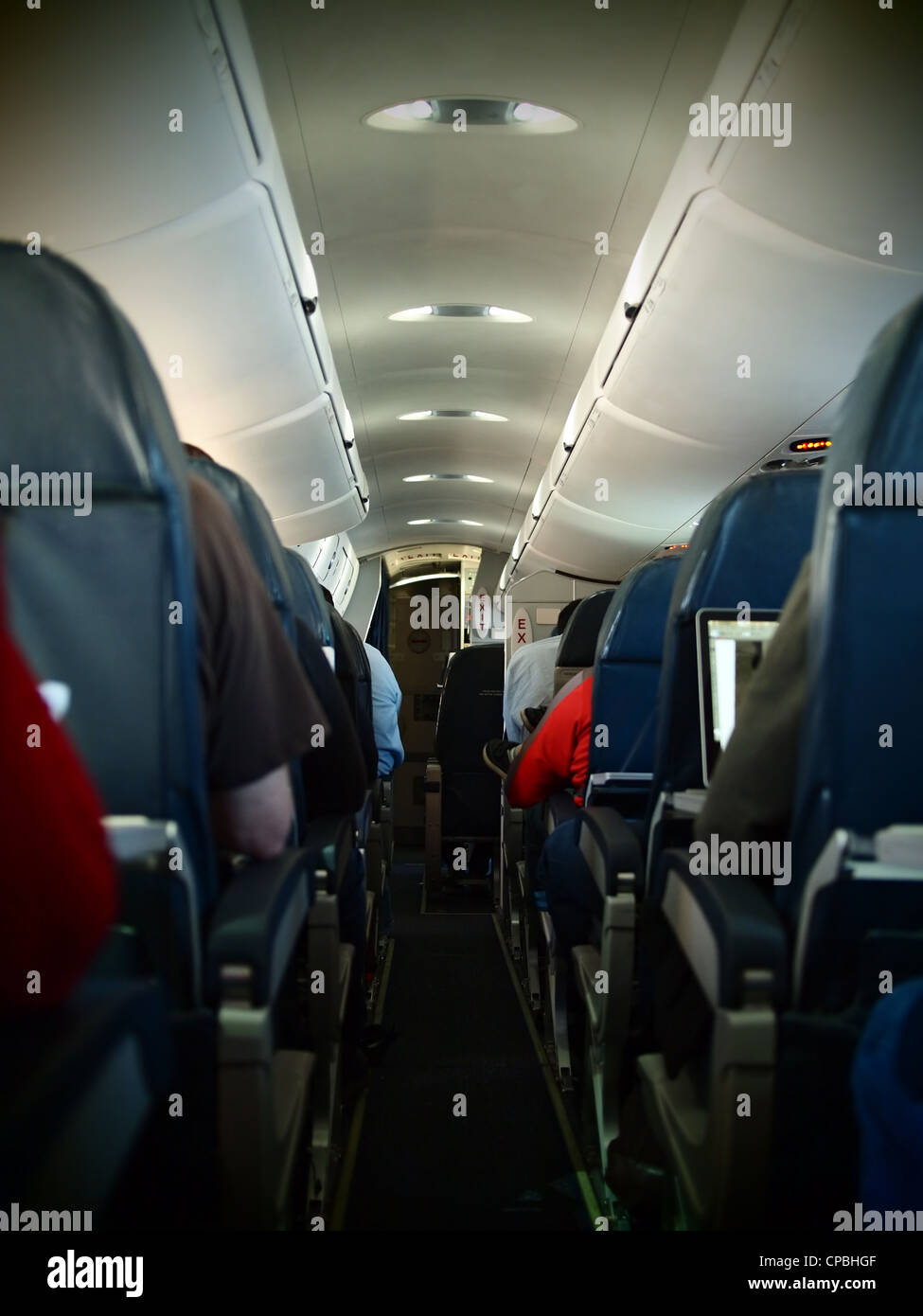Airplane cabin and crowded hi-res stock photography and images - Alamy