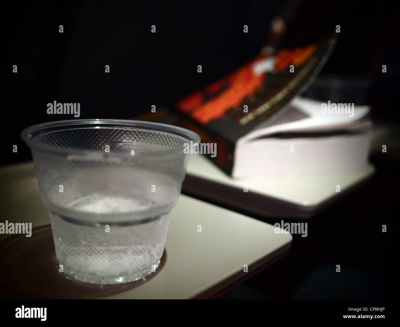 Plane water glass hi-res stock photography and images - Alamy