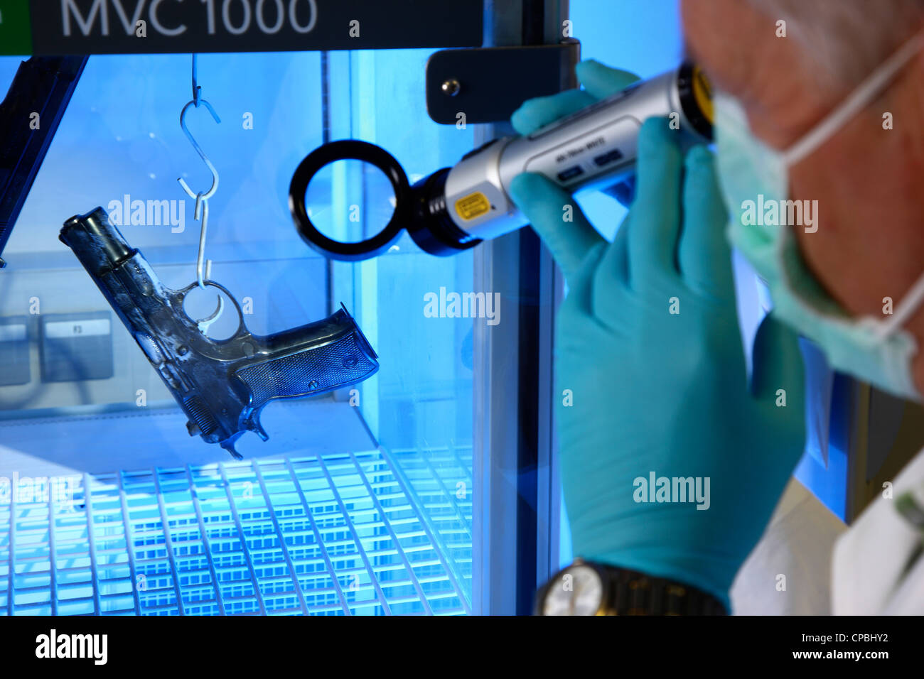 Crime lab uv hi-res stock photography and images - Alamy