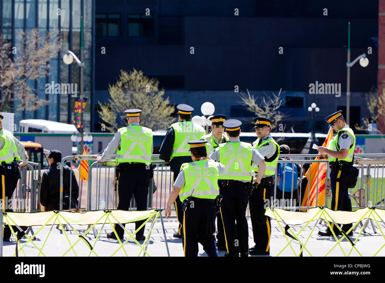 Rcmp officer hi-res stock photography and images - Alamy