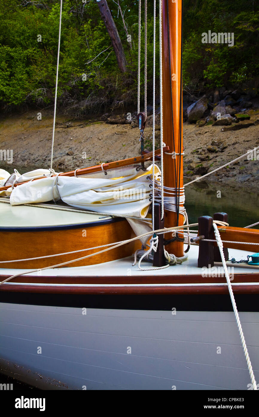 Partial image of a small moored sailing vessel Stock Photo - Alamy