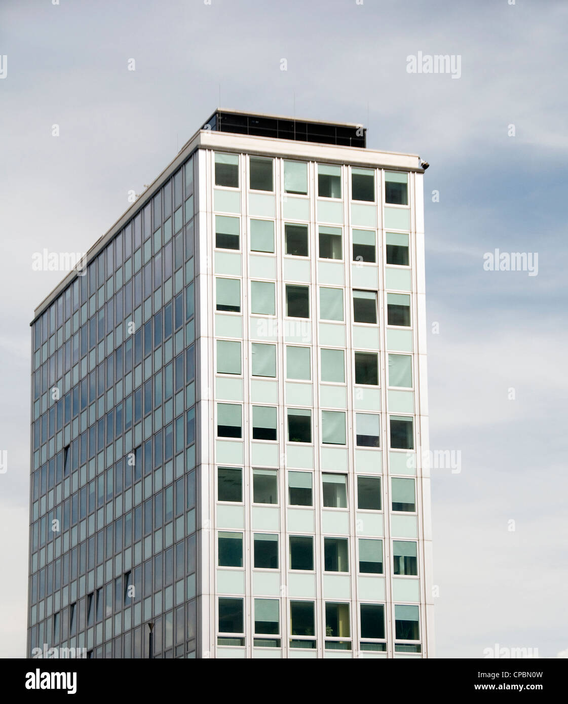 Berlin high rise apartment block hi-res stock photography and images ...