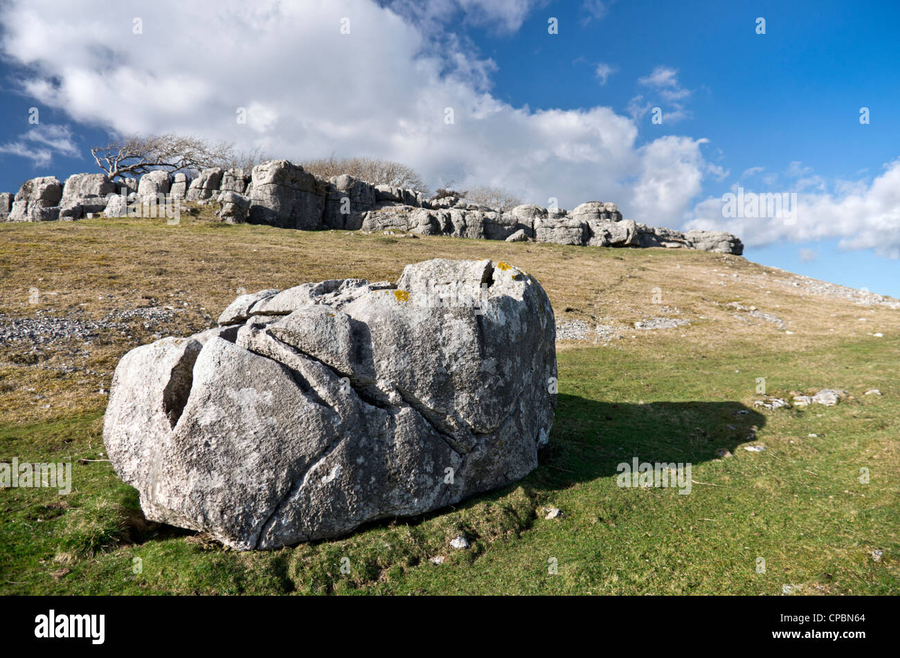 Limestone outcrops at Farletom Knott Cumbria Stock Photo - Alamy