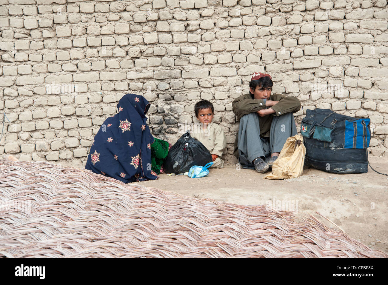 Afghan family pashtun hi-res stock photography and images - Alamy