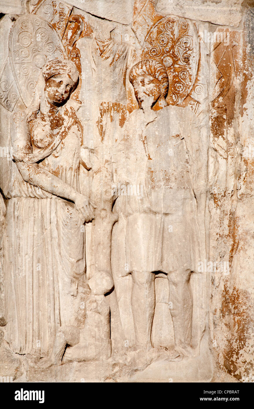 Arch of constantine rome relief hi-res stock photography and images - Alamy