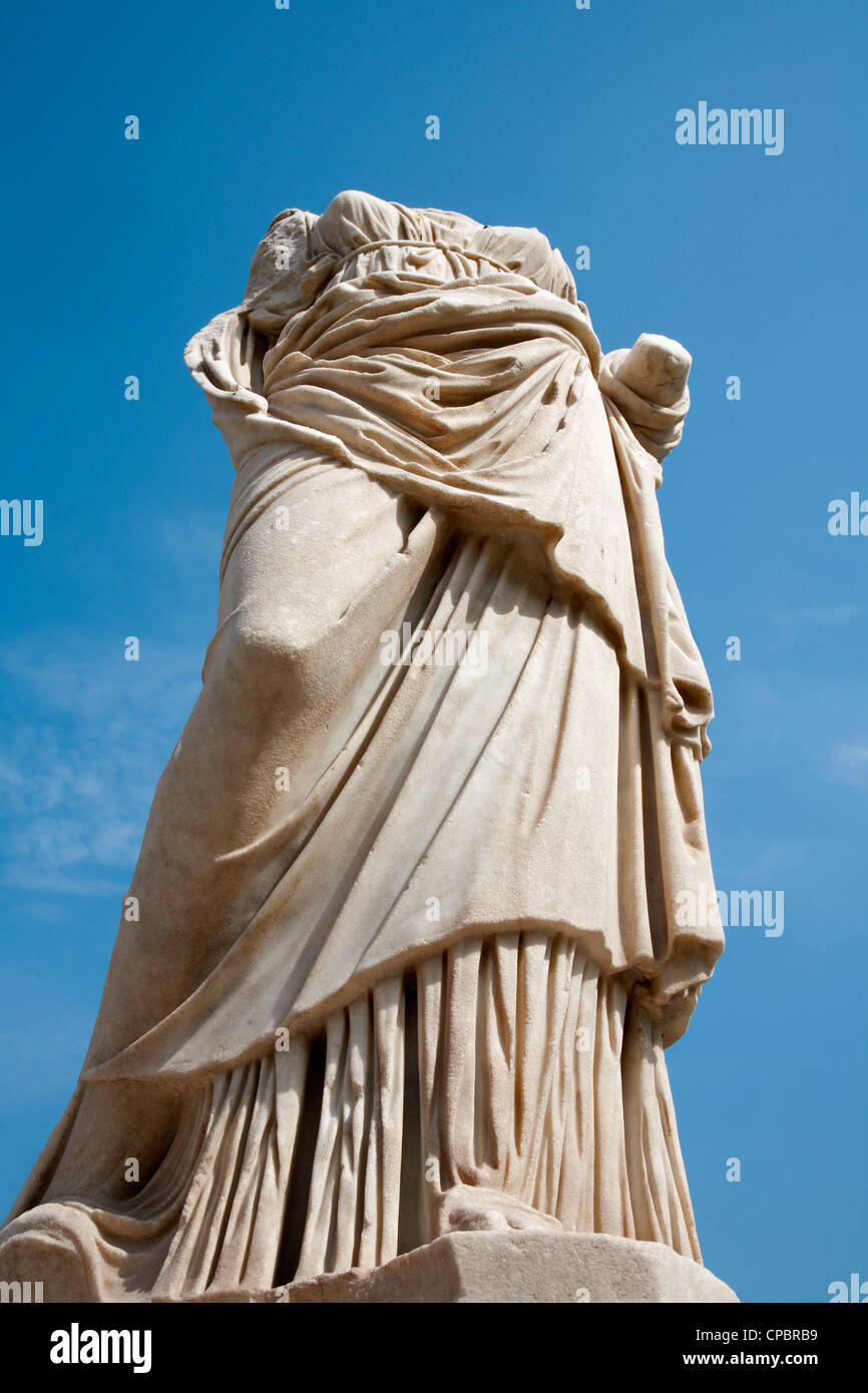 Rome - statue from Atrium Vestae - Forum romanum Stock Photo - Alamy
