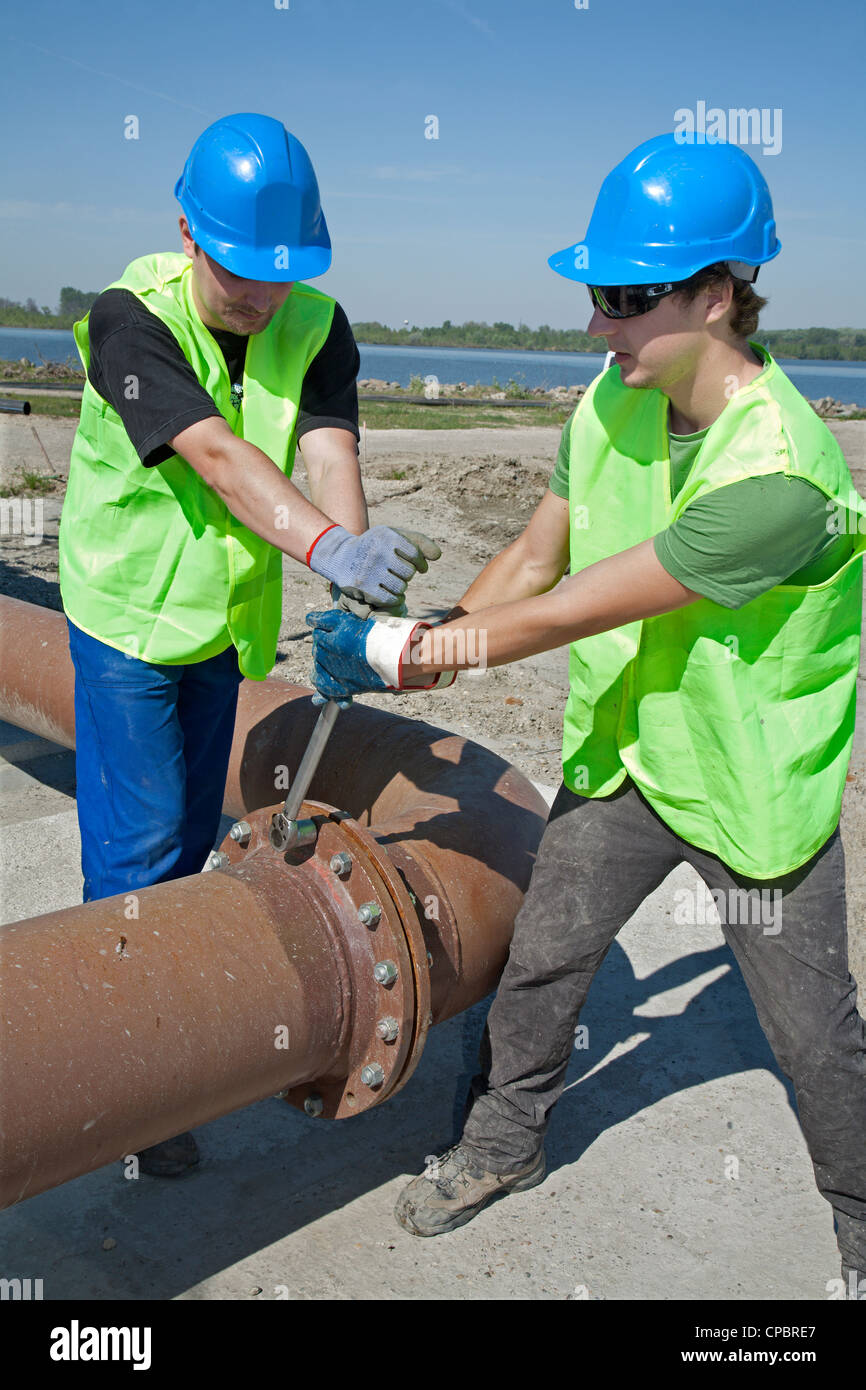 Die tool hi-res stock photography and images - Alamy