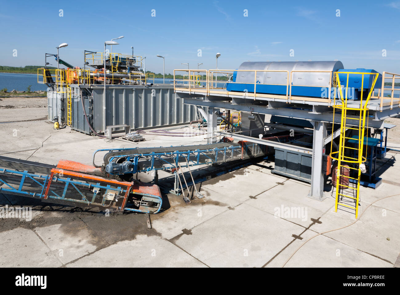 lake cleaning line Stock Photo - Alamy