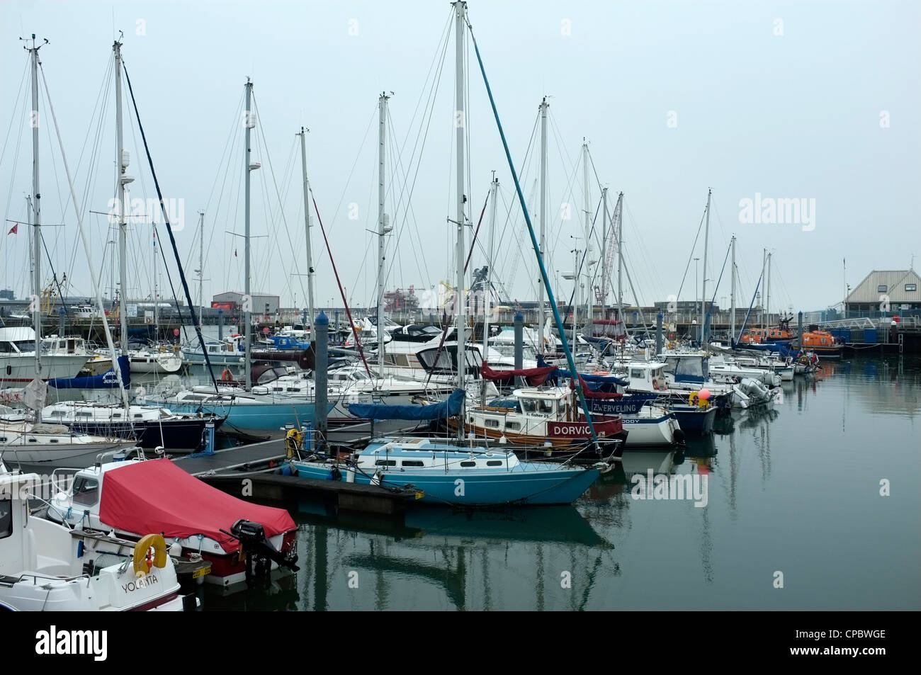 Yachts in Lowestoft Harbour -1 Stock Photo - Alamy