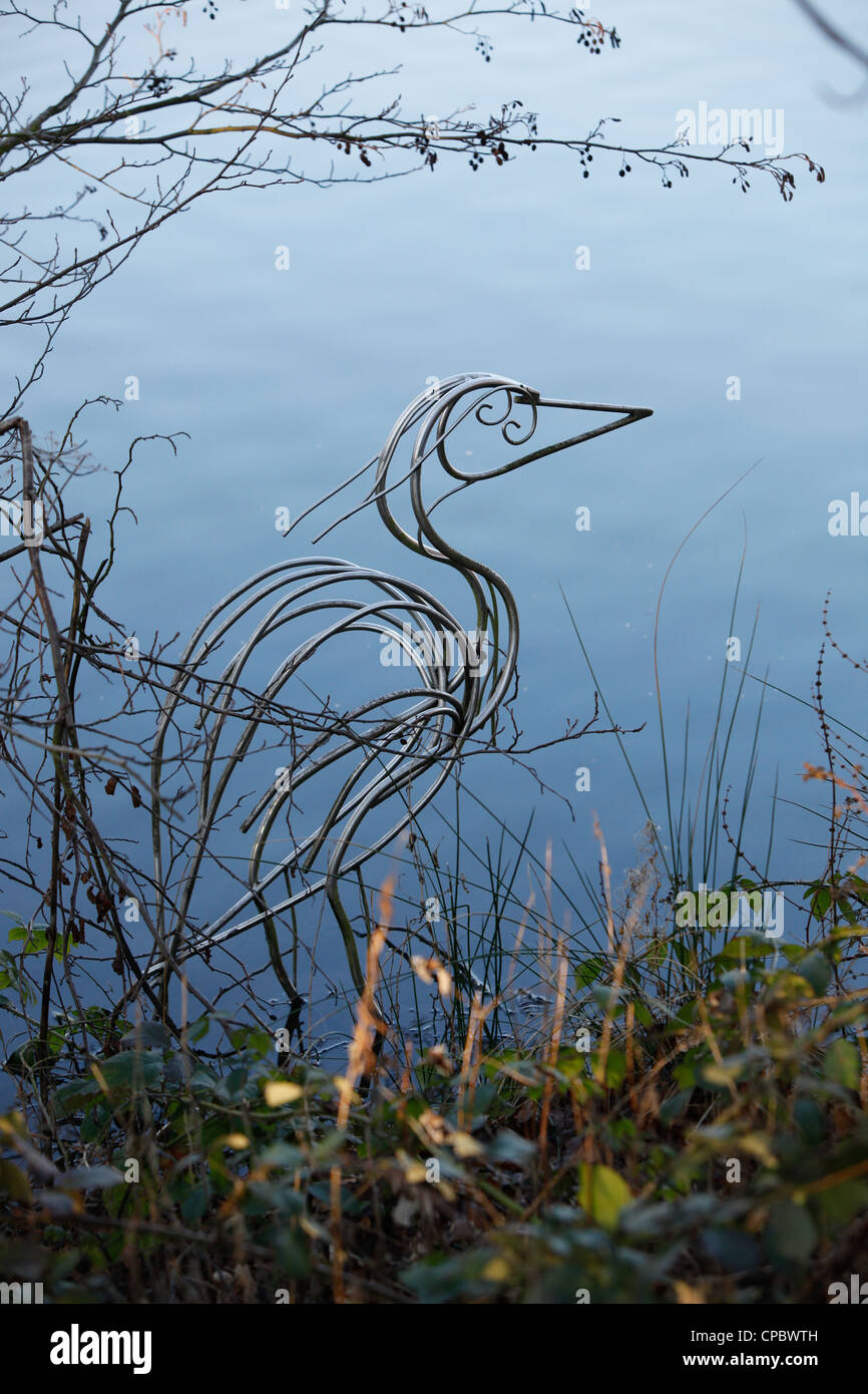 Wire sculpture of a heron at Fradley Nature Reserve in Staffordshire ...