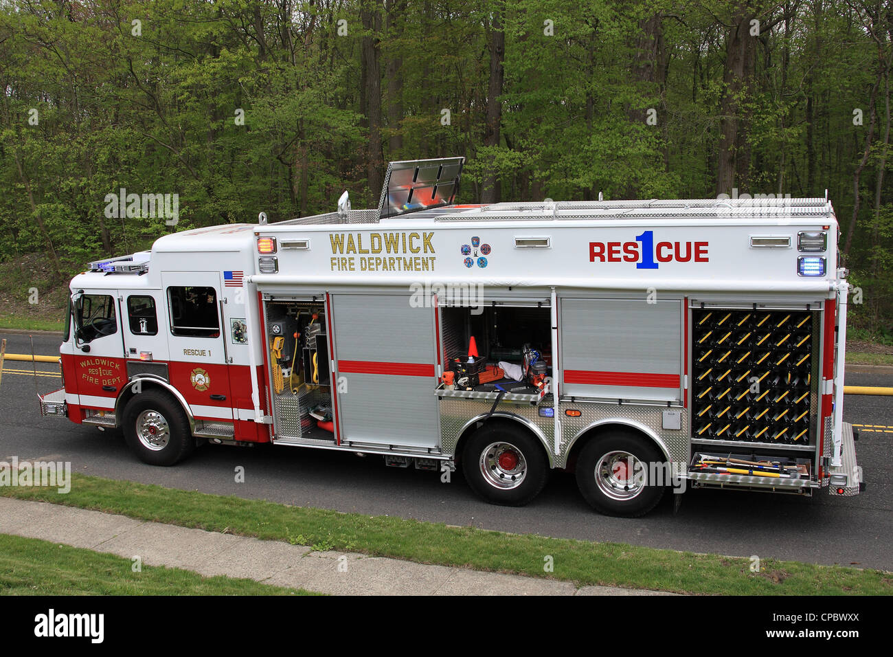 Heavy rescue vehicle hi-res stock photography and images - Alamy