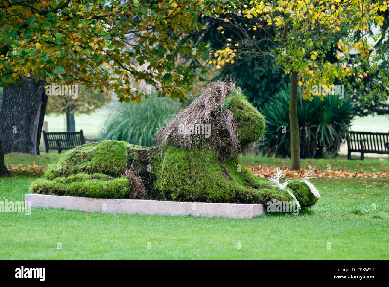 Living sculpture in the grounds of Woodthorpe Park, Nottingham, England ...