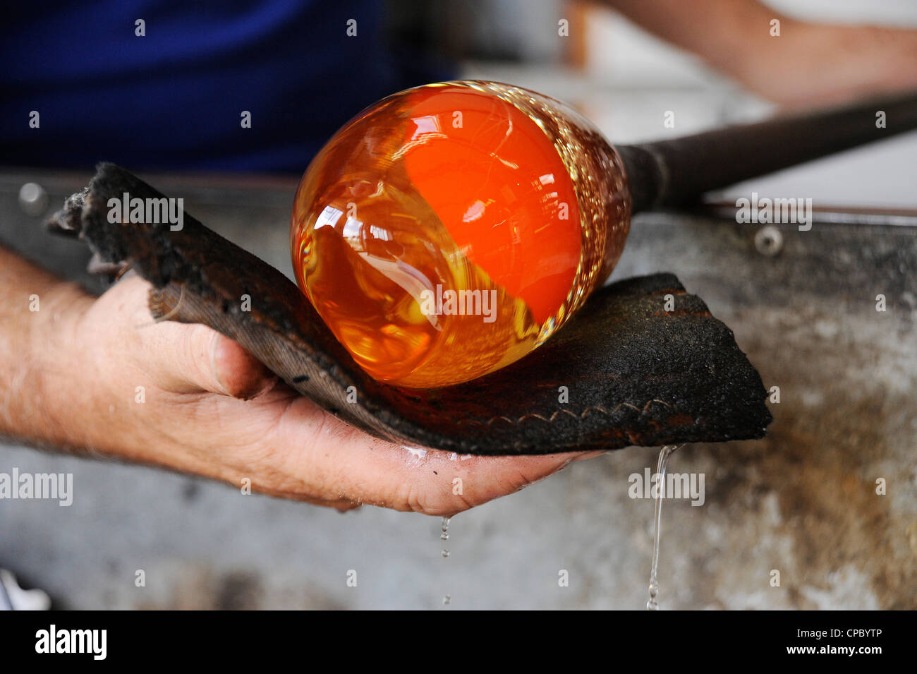 Shaping glass hi-res stock photography and images - Alamy
