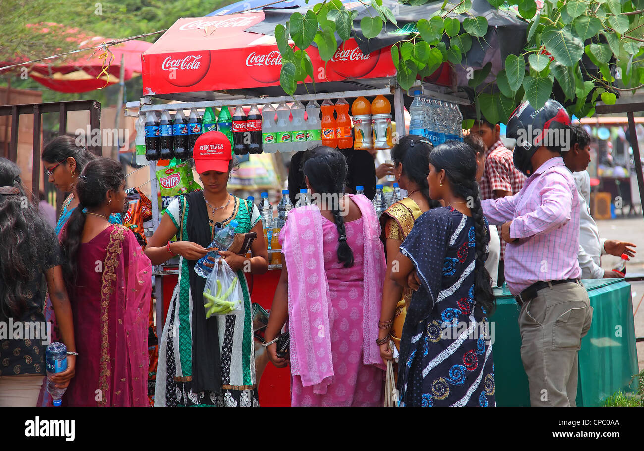 Soft drinks seller hi-res stock photography and images - Alamy