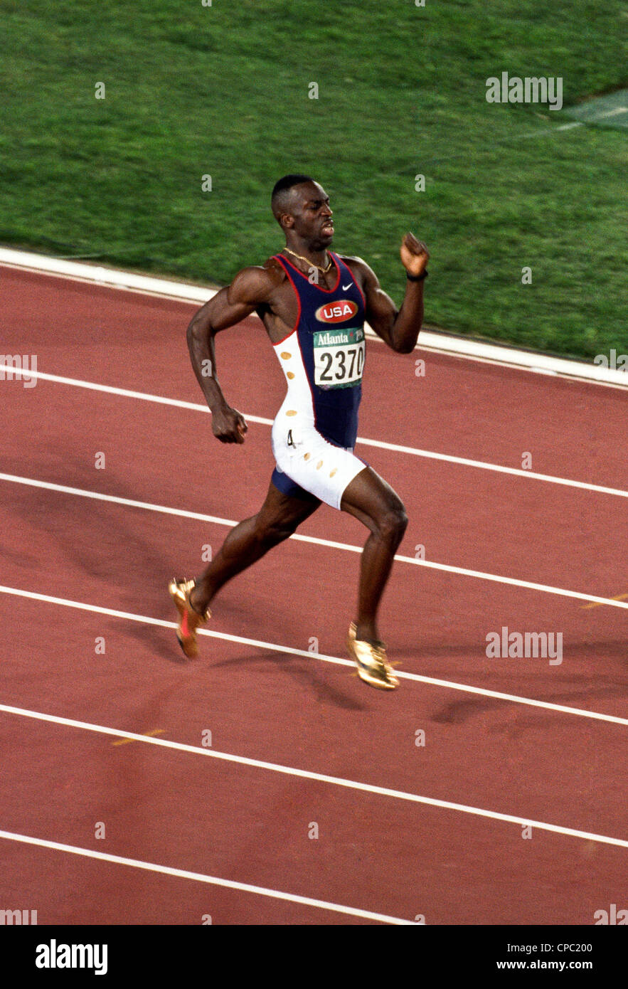 Michael Johnson winning the gold medal in the 200m at the 1996 Olympic ...
