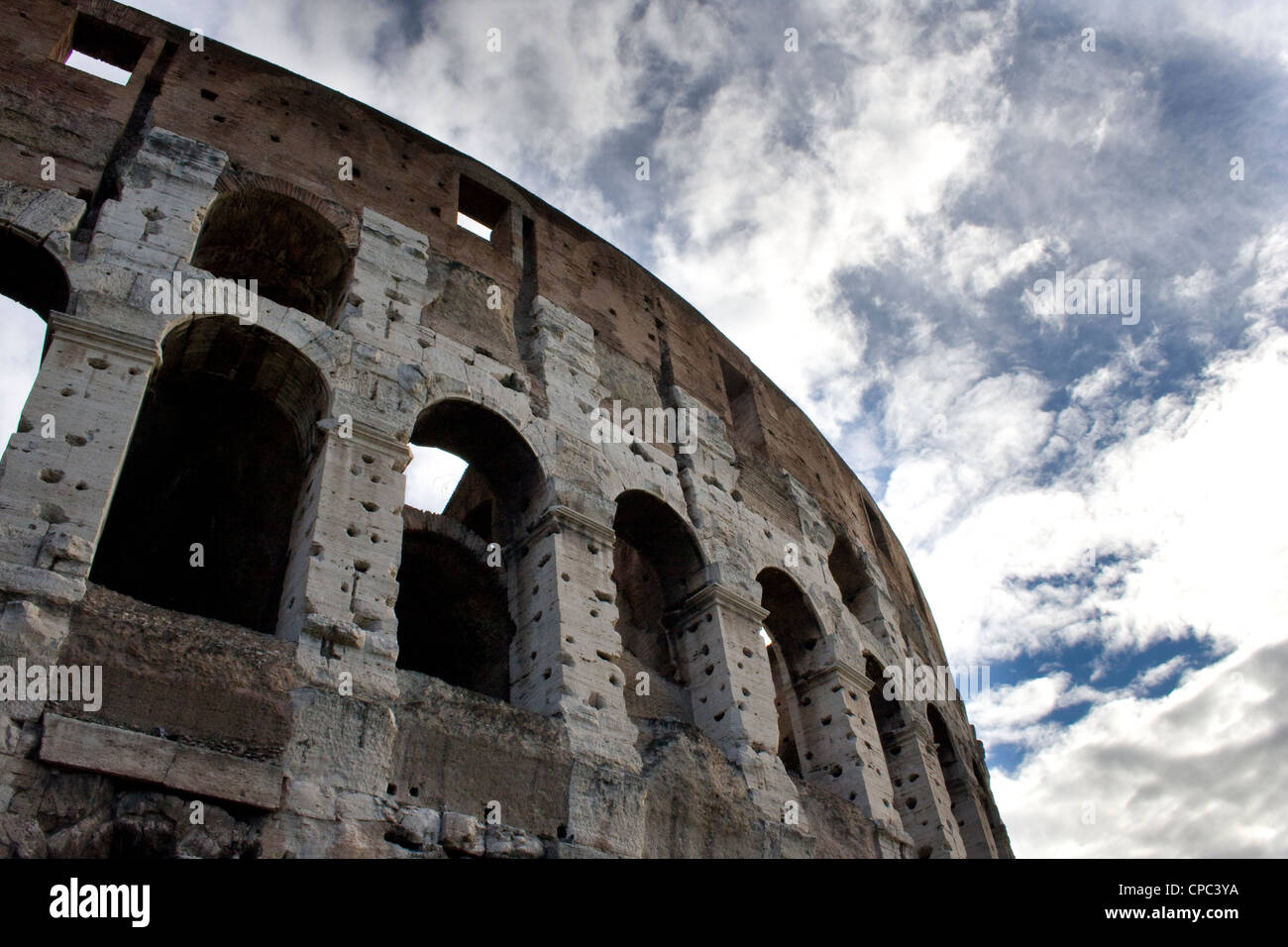 Side of giant ancient Roman coliseum Stock Photo - Alamy