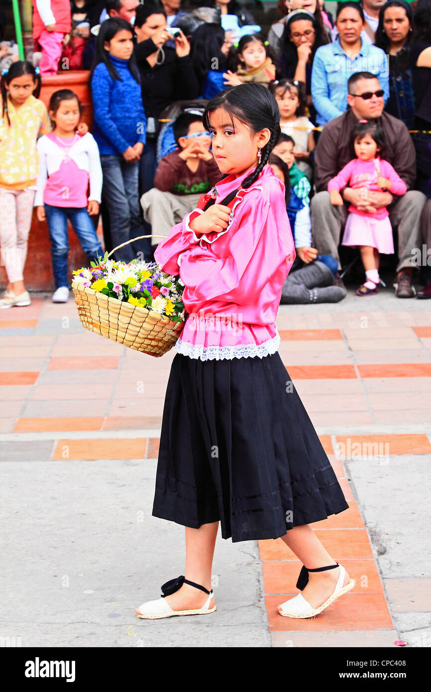 Catholic procession children hi-res stock photography and images - Alamy