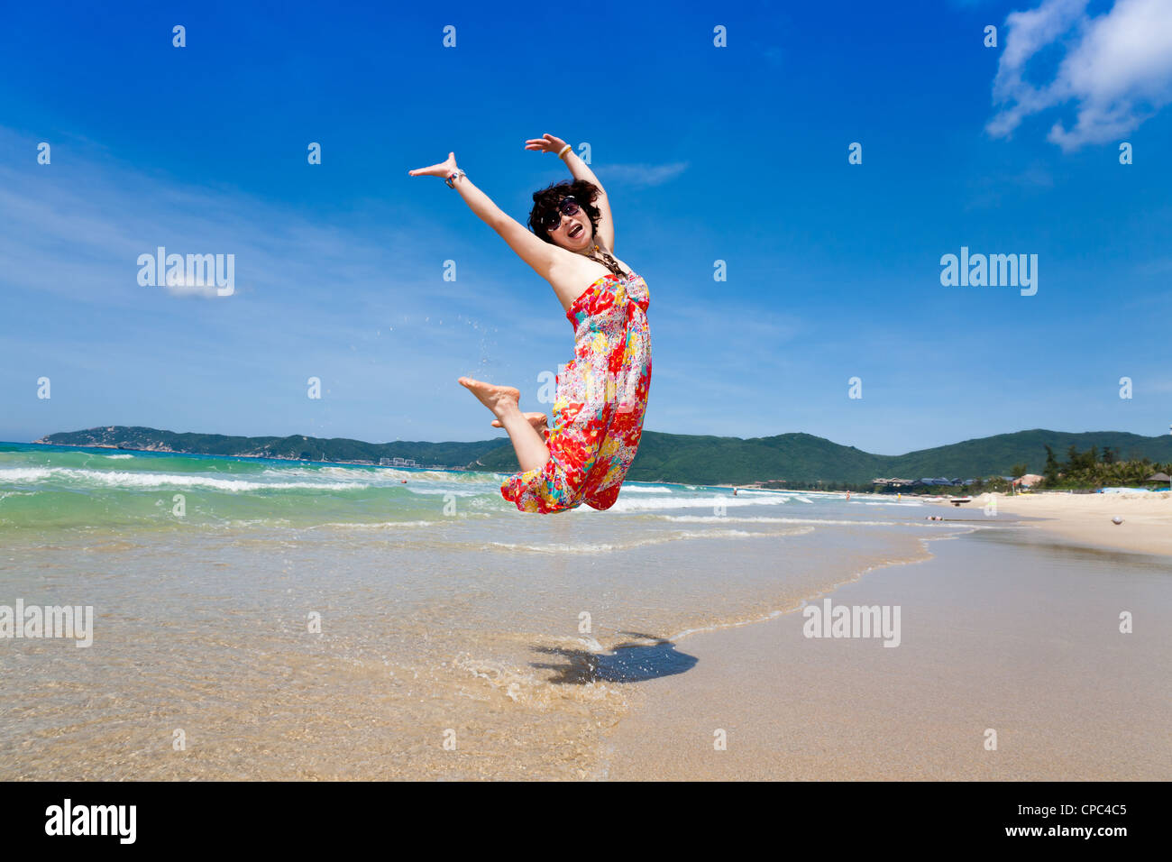 Jump sea hi-res stock photography and images - Alamy