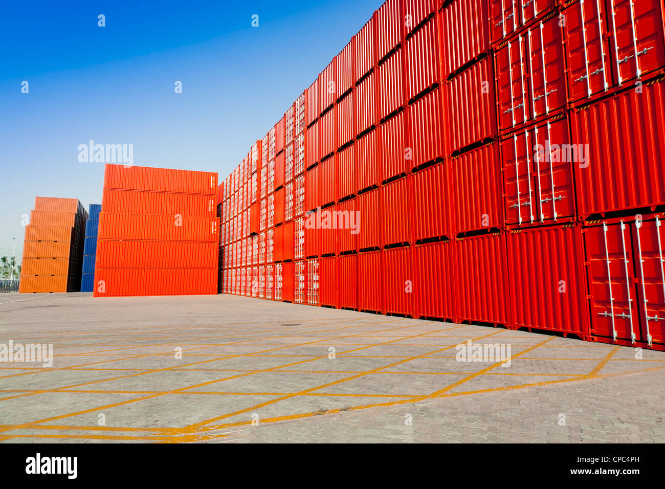 Commercial cargo goods hi-res stock photography and images - Alamy